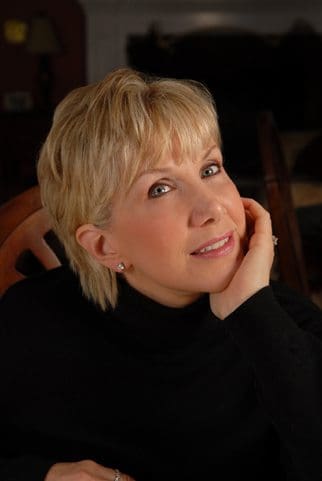 Pam Johnson-Bennett - Cat Behavior Associates